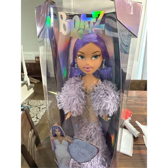 Bratz | Toys | Bratz X Kylie Jenner 24inch Largescale Fashion Doll ...